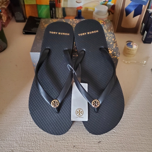 Tory Burch | Shoes | Tory Burch Flip Flops 6 M | Poshmark